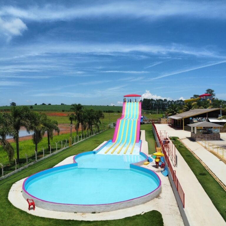 Conhecendo o Castelo Park Aquático em Cesário Lange: Um Destino ...